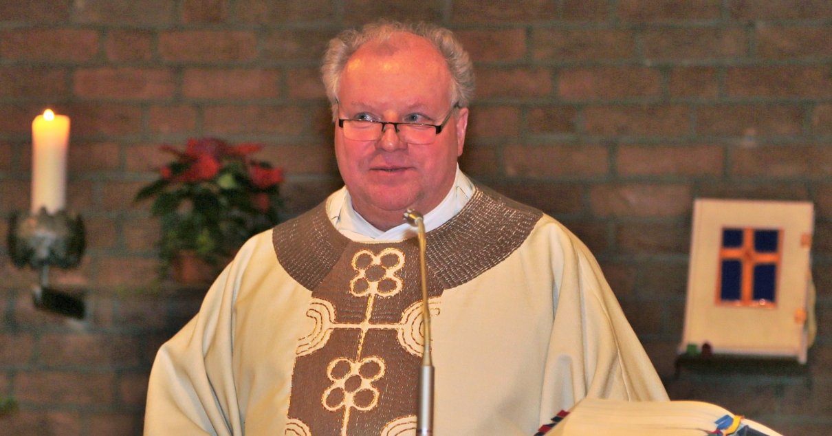 Pfarrer Hans-Günther Korr wird Pfarrverweser von St. Michael Dormagen ...